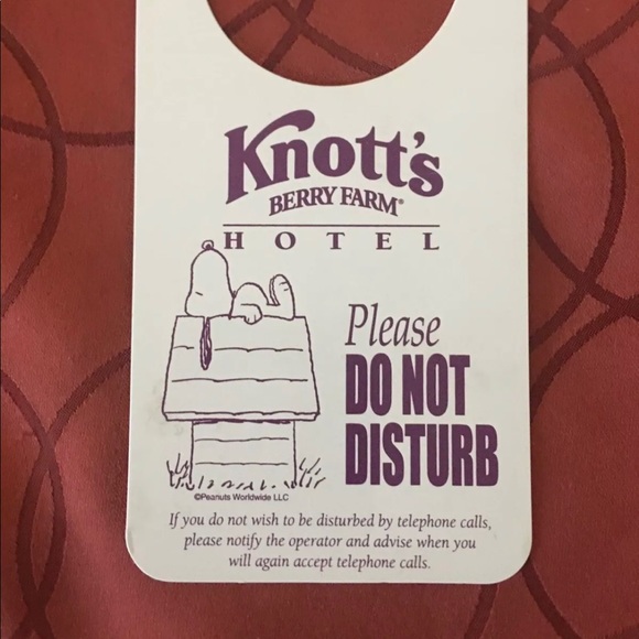 Peanuts | Accessories | Snoopy Knotts Berry Farm Do Not Disturb Sign ...
